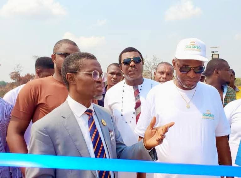 Acting Vice-Chancellor Commissions UNIZIK Bus Terminals - Nnamdi ...