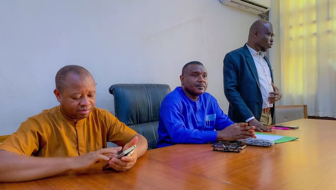 UNIZIK Alumnus Awards ₦750,000 to Support Five Students - Nnamdi ...