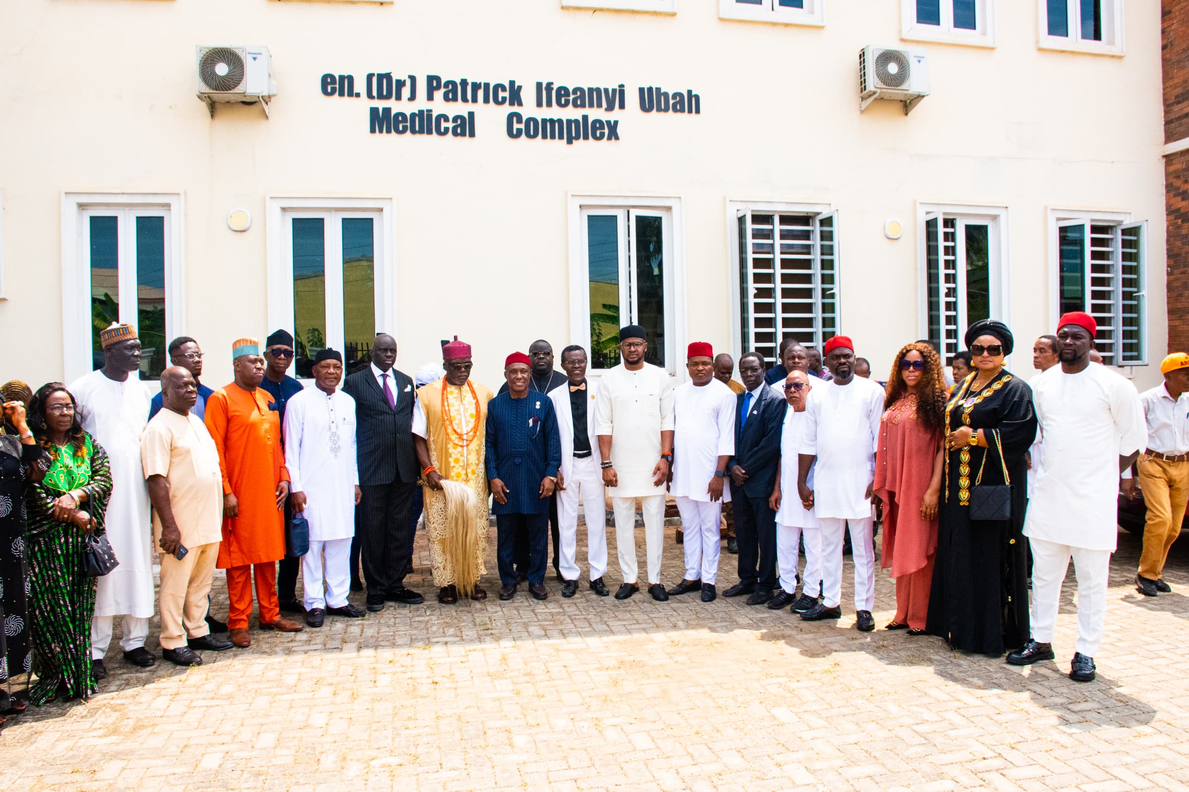 UNIZIK IMMORTALIZE SEN. (DR) PATRICK IFEANYI UBAH - Nnamdi Azikiwe University